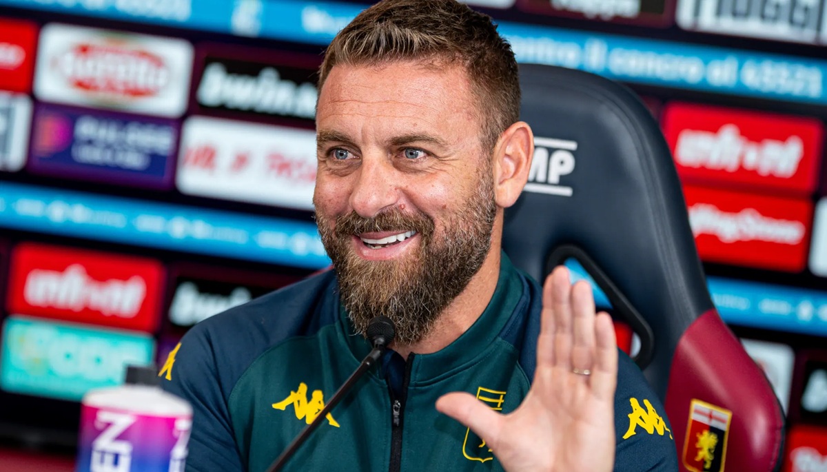 Conferenza De Rossi: "La mia fede calcistica ce l'ho scritta in faccia ...